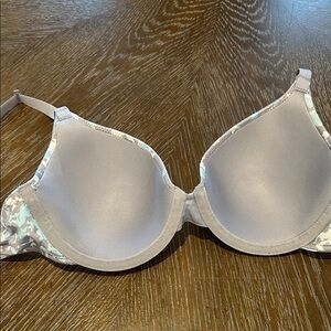 B. Tempt’D | Intimates & Sleepwear | Btemptd Camouflage Print Bra Size ...